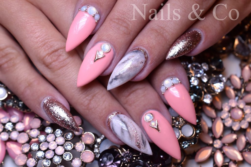 Marmor Nails - Nails & Co